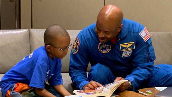 8-year-old boy with rare disease 'flies to Mars,' meets favorite ...