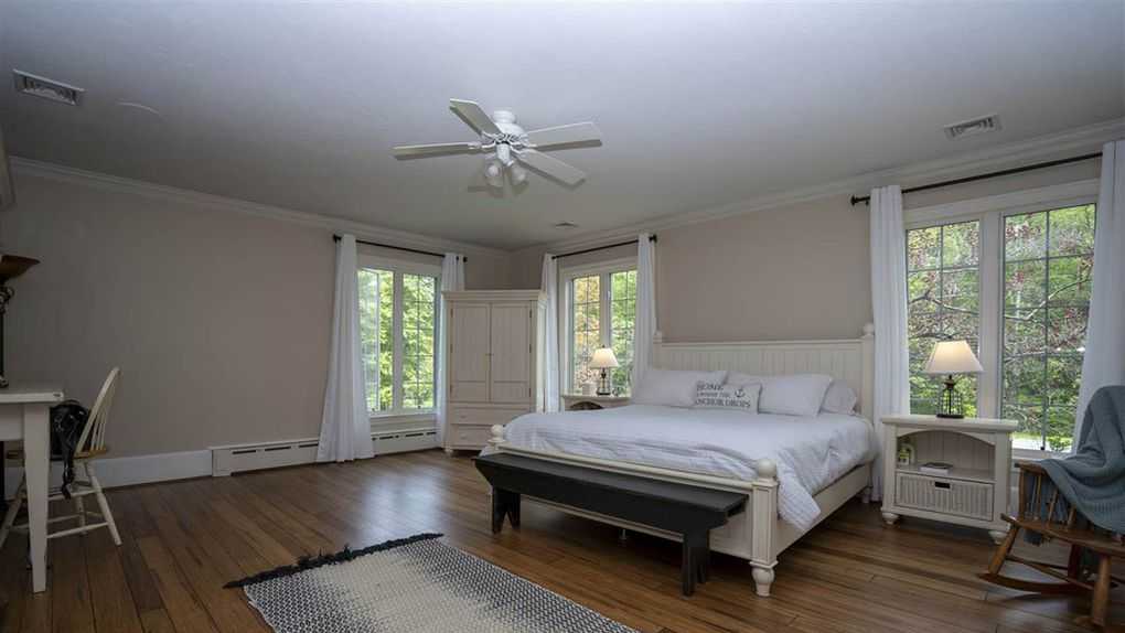 Mansion Monday: Comfort and style in this gorgeous Atkinson home