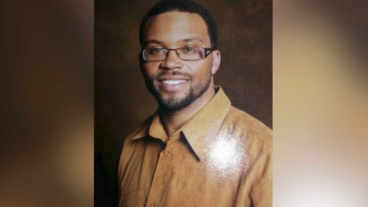 Gov. Evers orders flags at half-staff in honor of Milwaukee postal ...