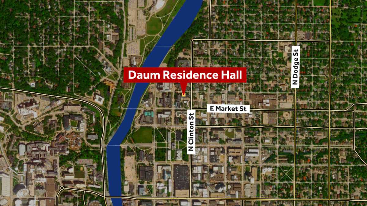 Fire breaks out at Daum Residence Hall at University of Iowa