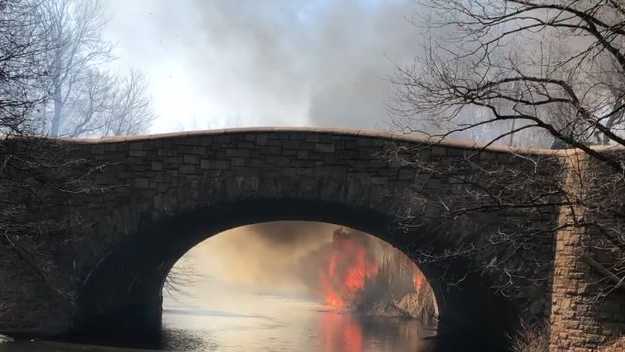 Crews battle large brush fire in Fenway area of Boston