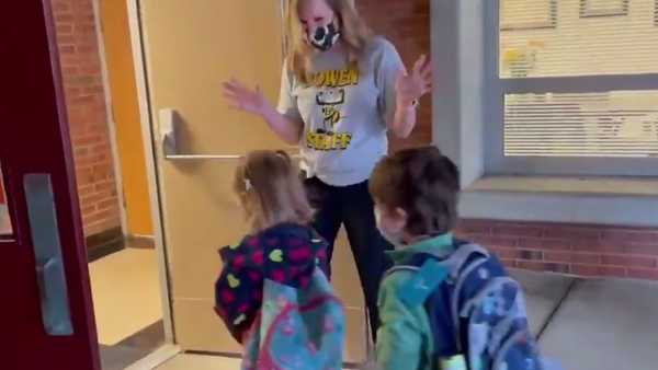 First wave of JCPS students heads back to class