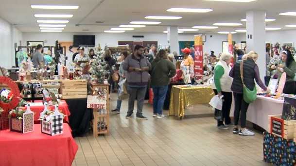 Ballard High School hosts holiday craft show fundraiser
