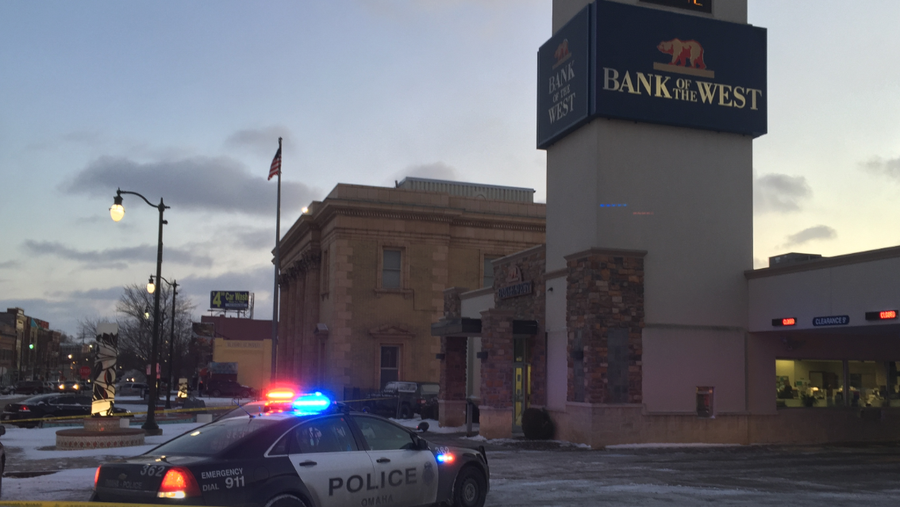 Omaha Police Investigate Bank Robbery Near 24th L