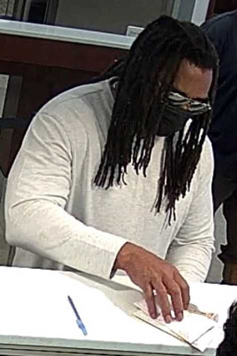 Law enforcement, including FBI, investigating Savannah bank robbery