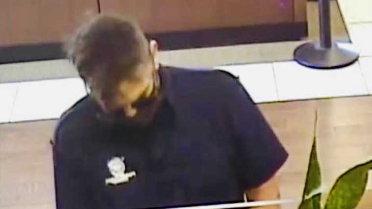 Masked Man Robs A Chase Bank In Port St Lucie