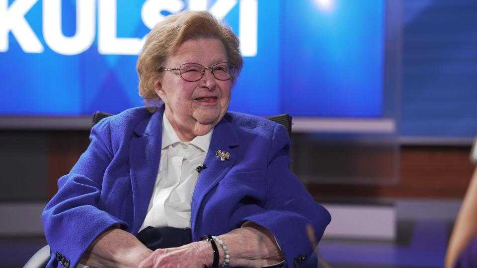 Barbara Mikulski made history, pioneered way for women