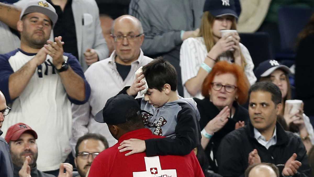 Boy struck on head by broken bat during Royals, Yankees game