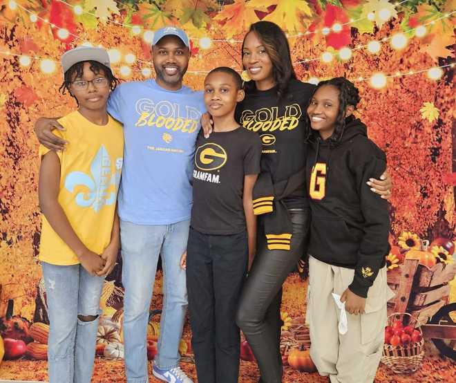 House Divided: Louisiana couple goes viral for Bayou Classic skits