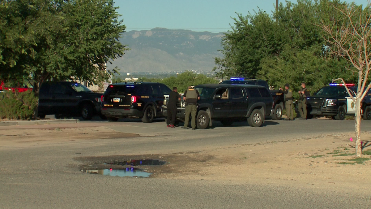 Two dead following shooting at auto parts store in southwest Albuquerque