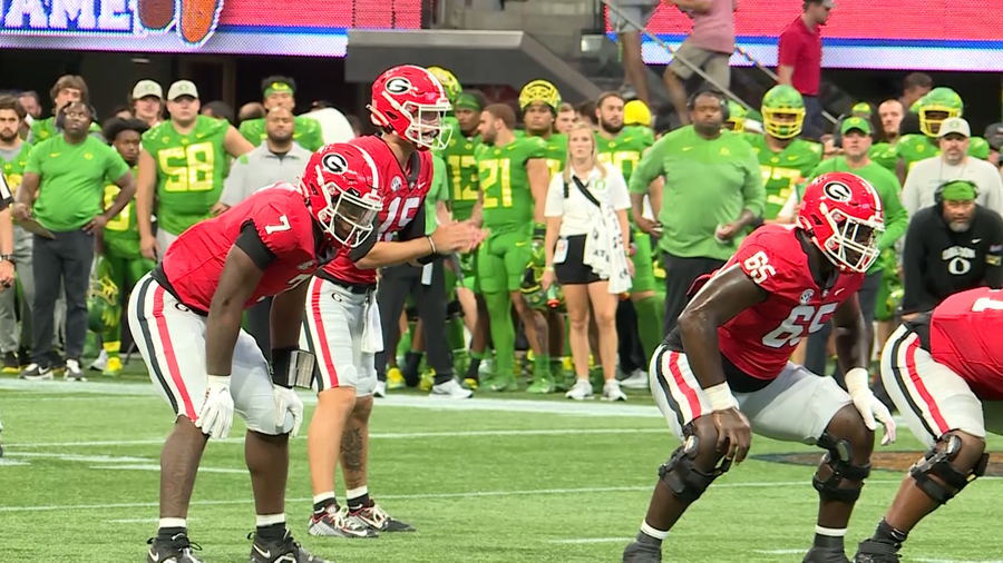 Carson Beck named Georgia's starting quarterback