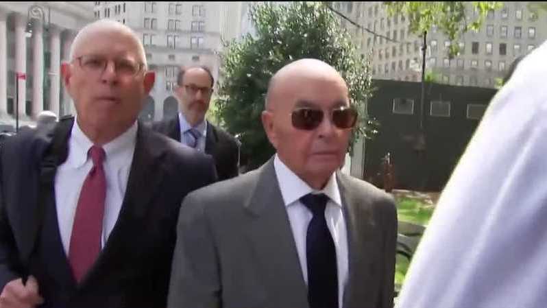 Officials: Joseph Lewis pleads guilty to insider trading