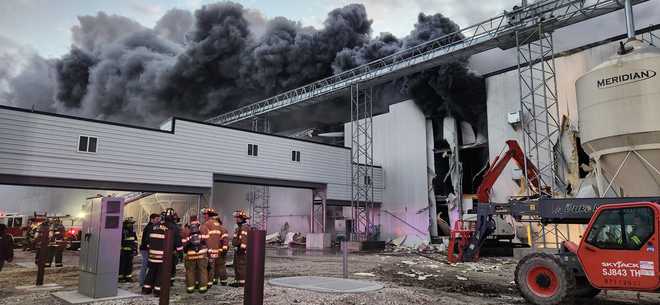 Hawkeye Pride Egg Farm fire: Firefighter injured, flocks of birds killed