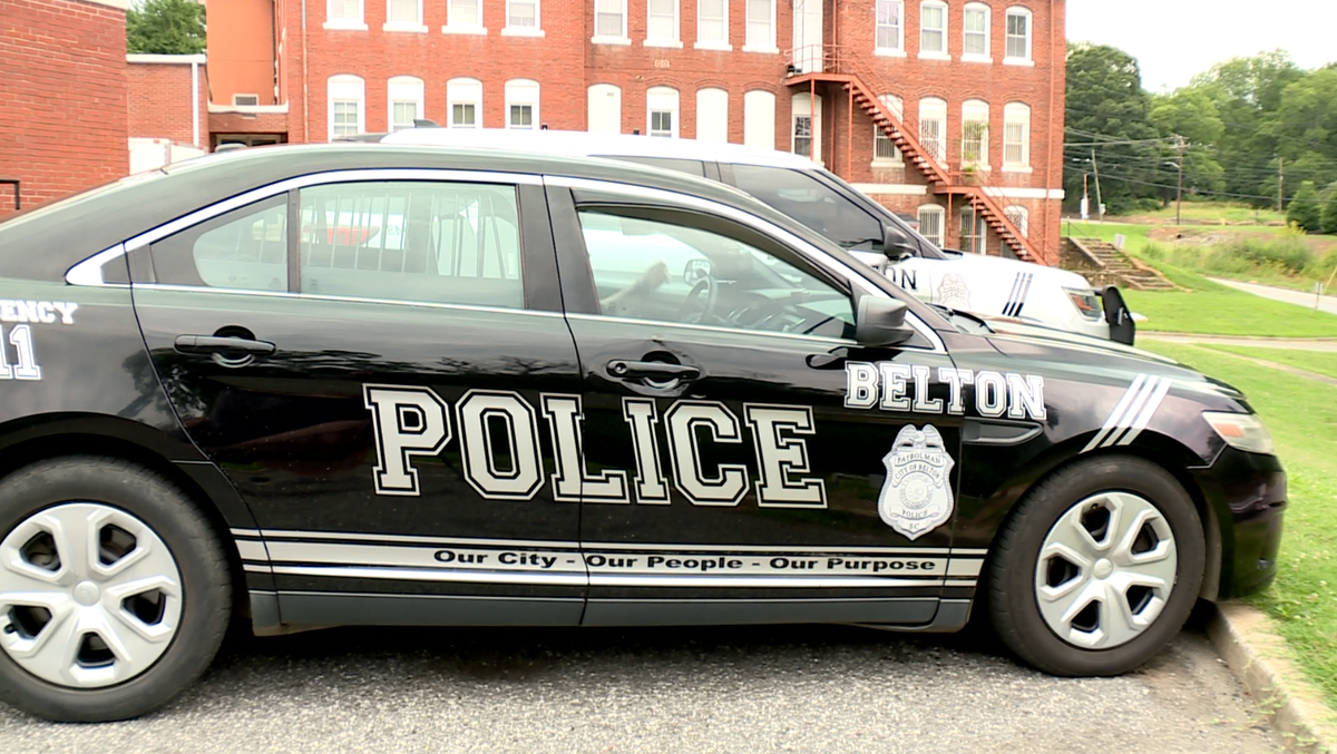 South Carolina: Police station explains lengthy response times