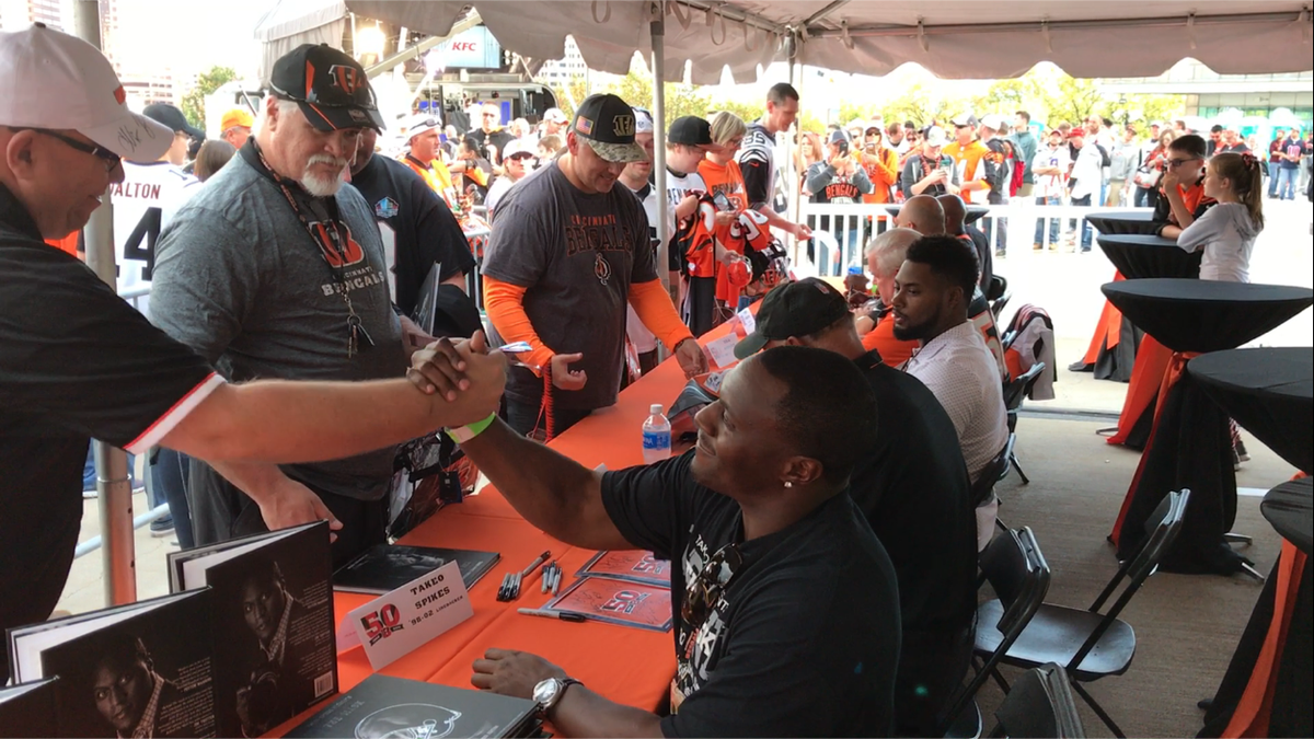 Bengals legends, fans celebrate start of 50th season