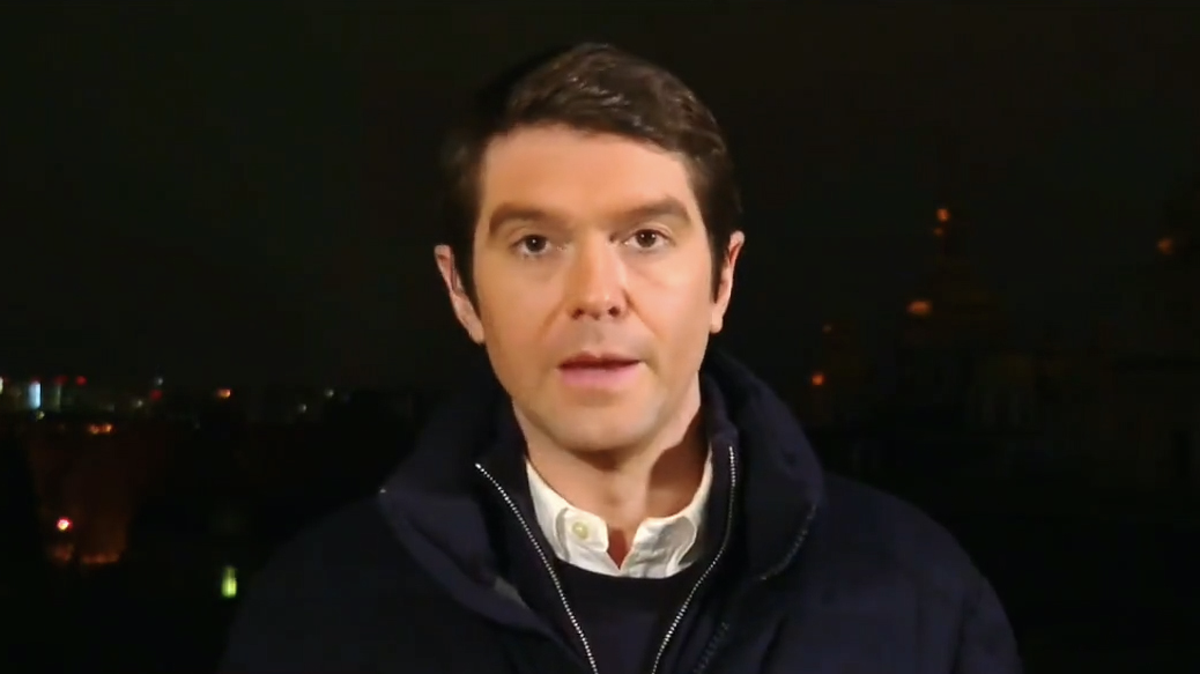 Fox correspondent Benjamin Hall evacuated from Ukraine after suffering ...