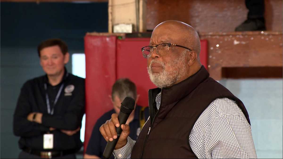 Rep. Bennie Thompson hosts series of tornado recovery town hall meetings