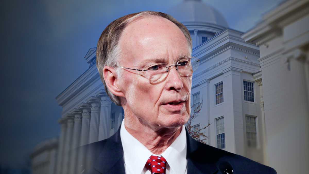 Robert Bentley still faces lawsuit a year after resignation