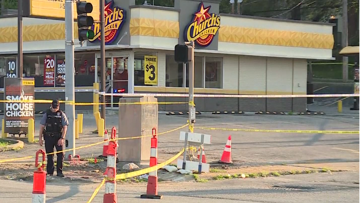 1 Dead In Double Shooting Near 55th And South Benton