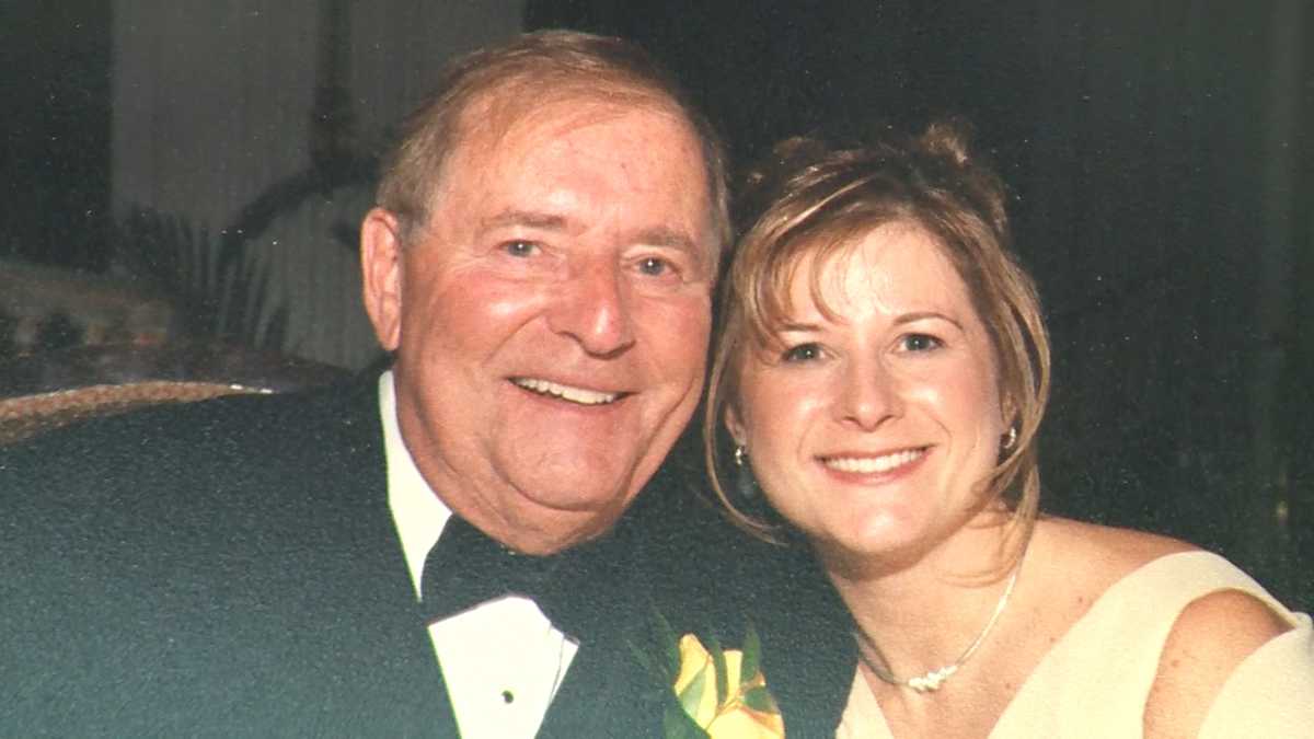 'Bernie & Phyl's' daughter shares battle with grief, guilt after dad's ...