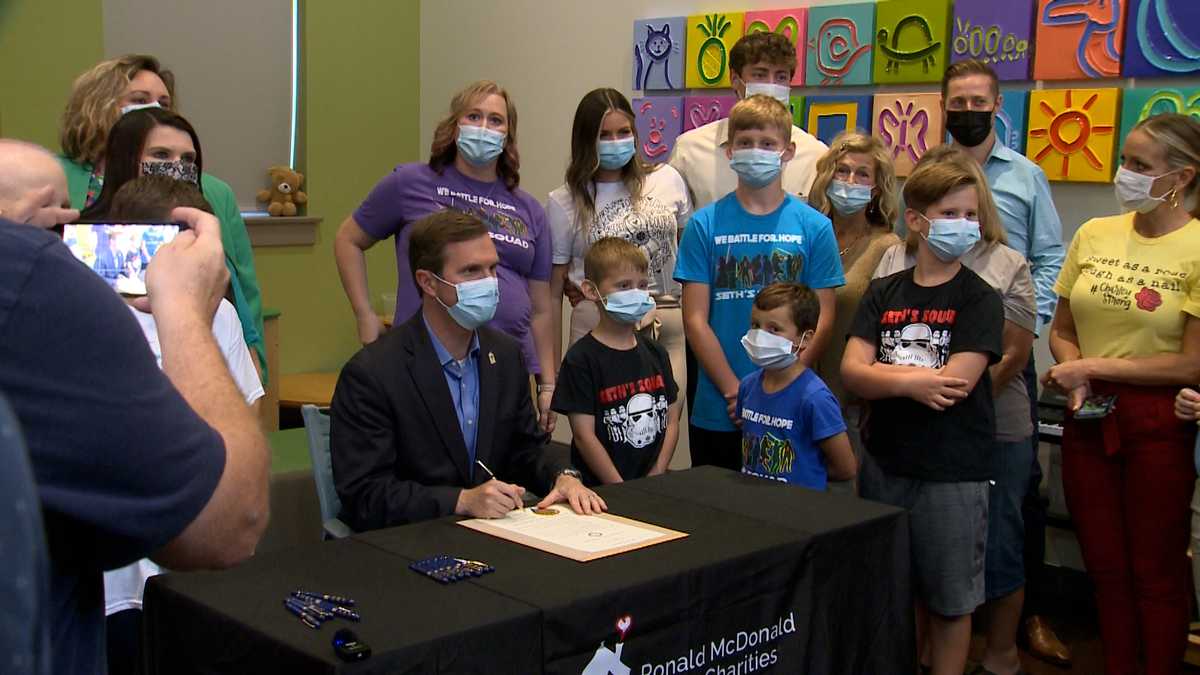 Gov. Beshear signs proclamation declaring September Childhood Cancer ...