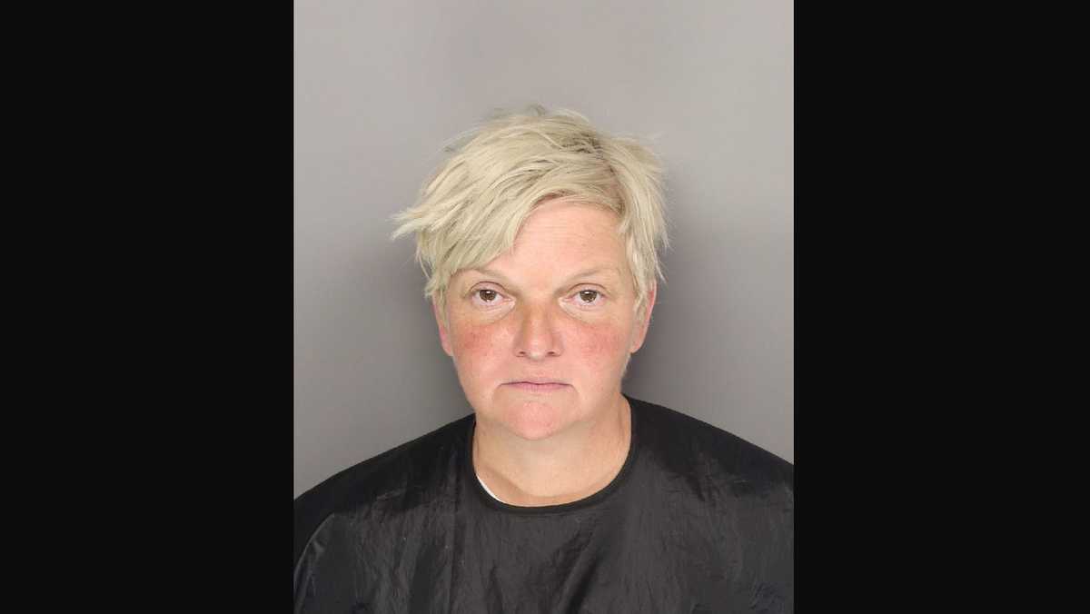 South Carolina: Woman who threw mother's body in river sentenced