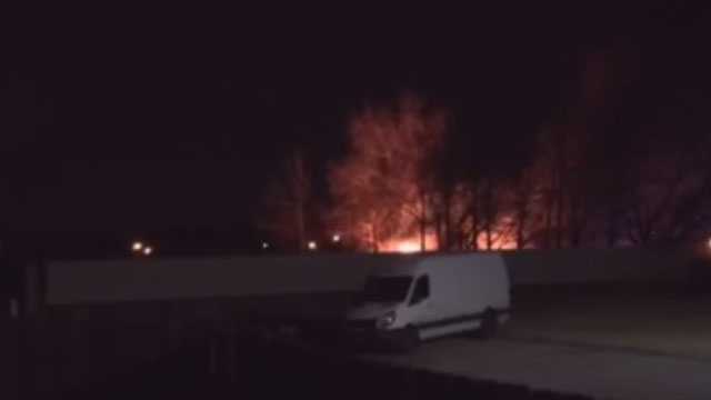 2 mobile homes, 3 cars destroyed in Bethany fire
