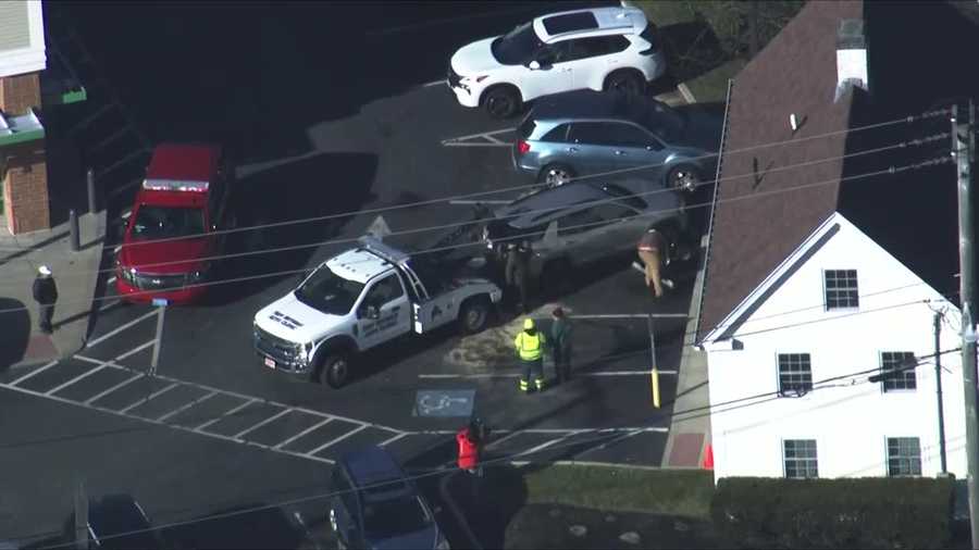 Multi-car crash at Beverly Dollar Tree leaves two trapped