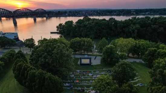 'Parent Trap' will be screening for free at Waterfront Park