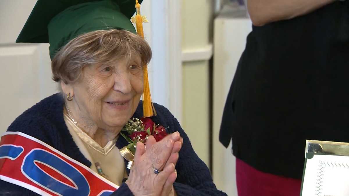 100-year-old woman graduates from high school