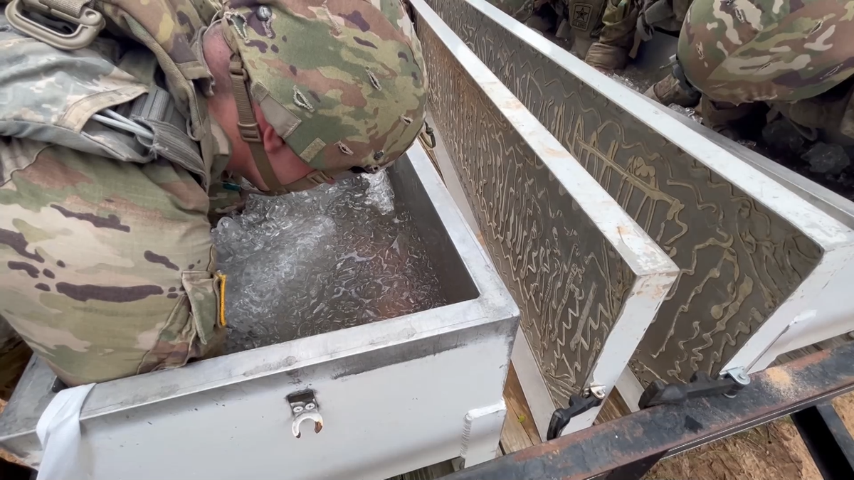 Military leaders look for ways to conquer heat while training