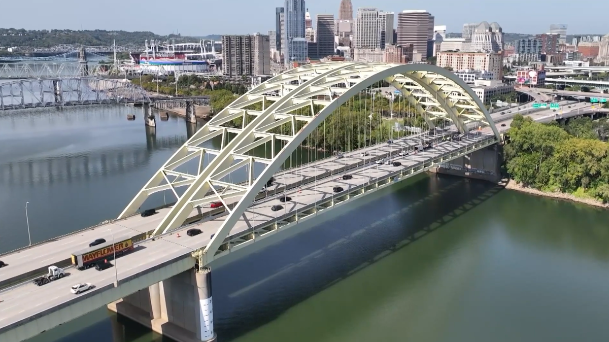 Slowdowns intensify, crashes causing new headaches as work continues on ...