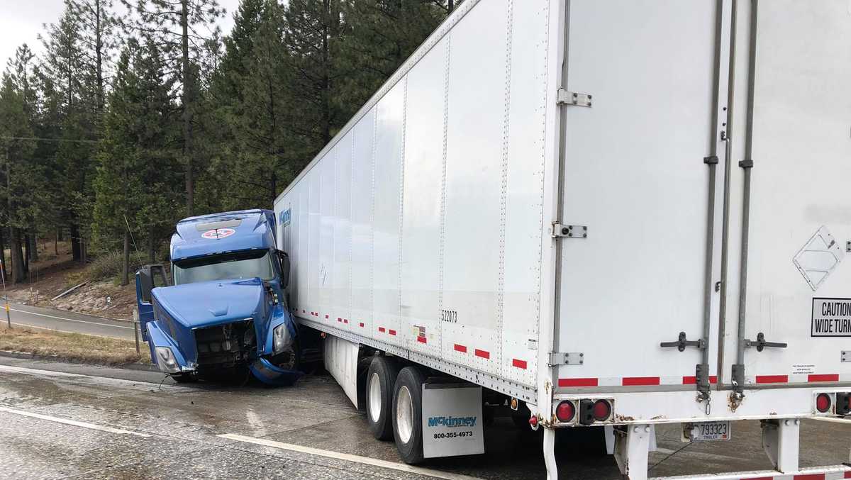 Westbound I-80 reopens after multiple big rig crashes