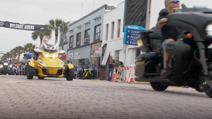 Visitors arrive in Daytona Beach for Bike Week
