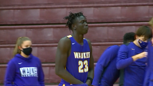 Top 2023 basketball prospect Omaha Biliew returning to Waukee