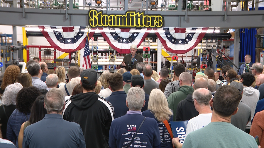 Former President Clinton holds rally in Butler County, showcases ...