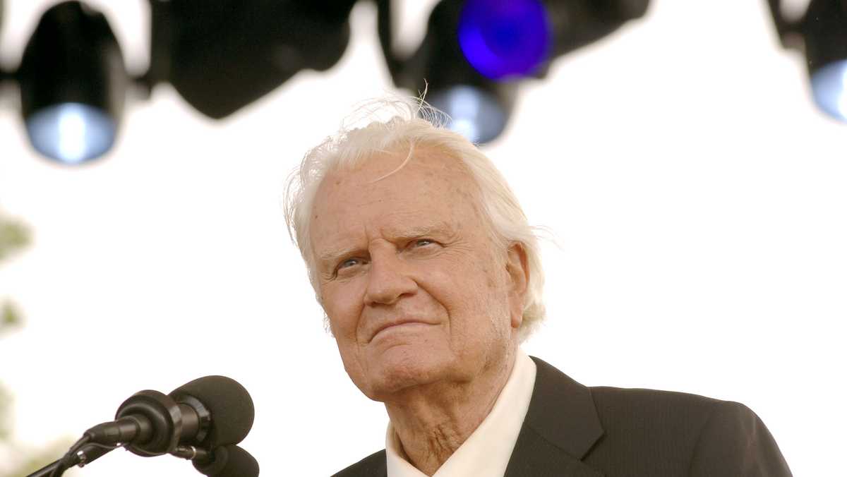 Mourners bid farewell to ‘America’s pastor’ Billy Graham