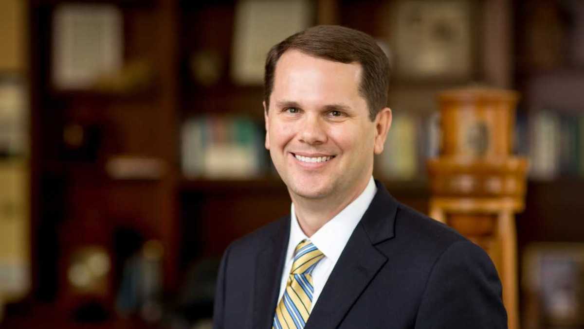 Blake Thompson named president of Mississippi College