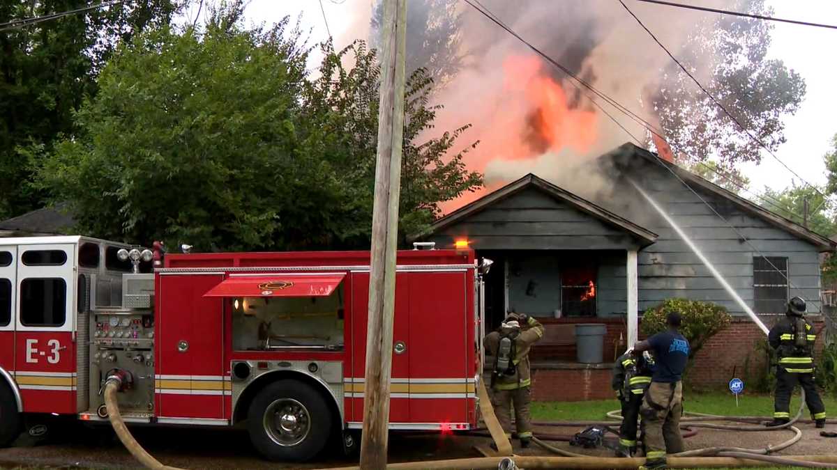 Massive fire breaks out on Bloom Street in Jackson