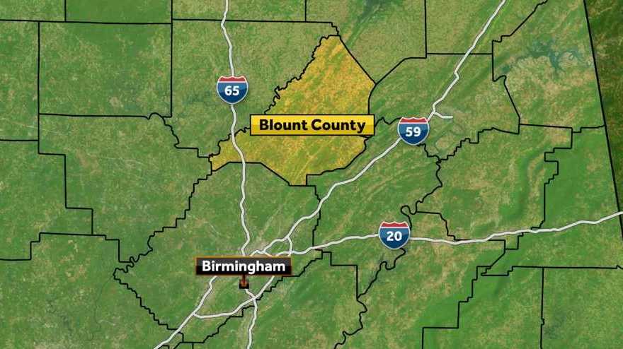 Man struck and killed while walking on Blount County roadway