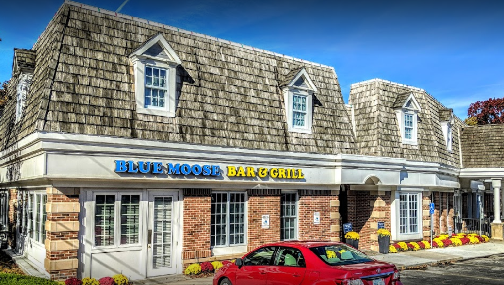 CORONAVIRUS: Blue Moose Bar & Grill in Prairie Village to remain open