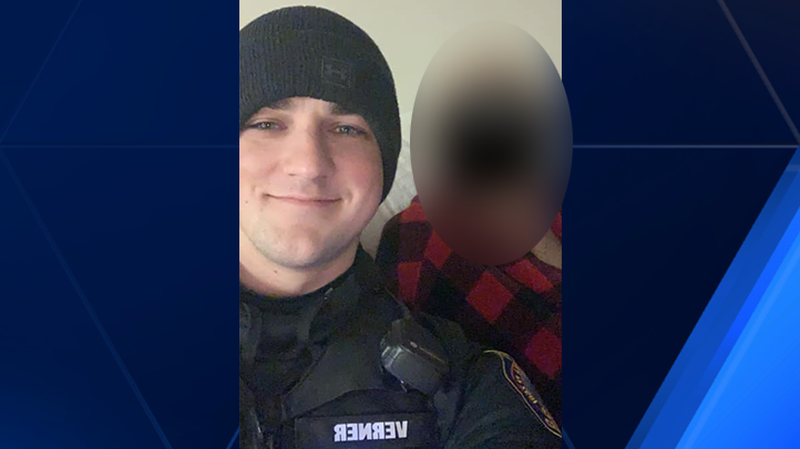 Iowa officers respond to call from elderly man who was lonely
