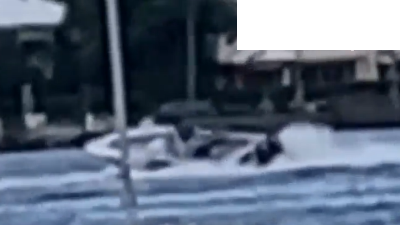 U.S. Coast Guard applauds good Samaritans who saved boaters thrown from ...