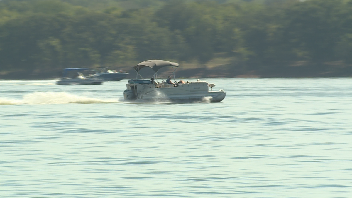 Oklahomans wrap up Labor Day weekend with lake fun