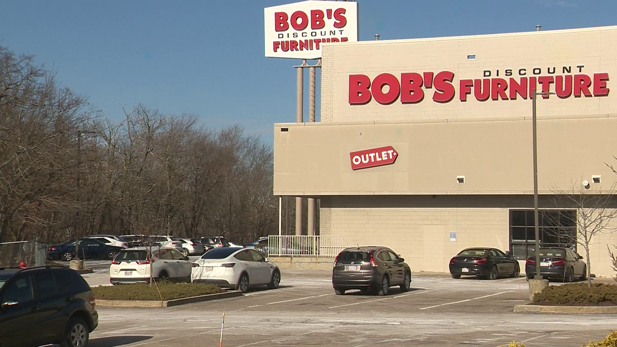 Woman who'd been shot dropped off at Bob's Furniture, police say Woman who'd been shot dropped off at Bob's Furniture, police say
