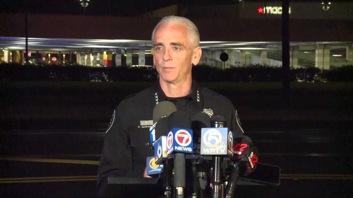 Boca Raton chief of police could be headed to Palm Beach Schools