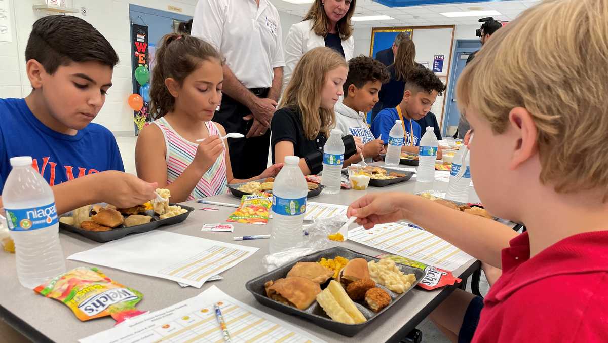 Florida middle school students taste test new dishes for upcoming ...