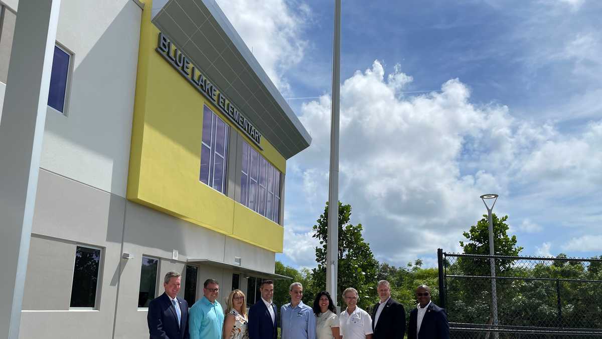 Florida school leaders tour new campus