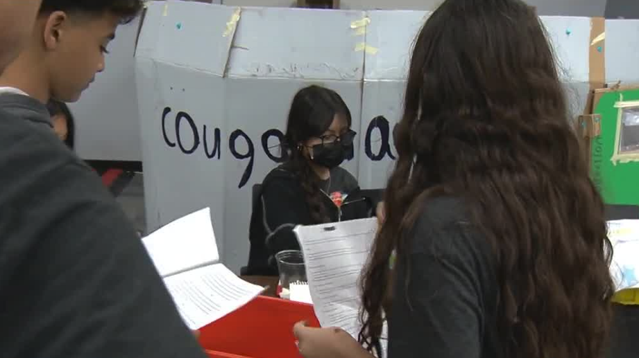 Boeing STEM challenge: Brevard students explore space