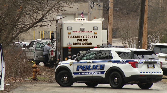 Man killed in house fire in Crafton; Police, bomb squad respond